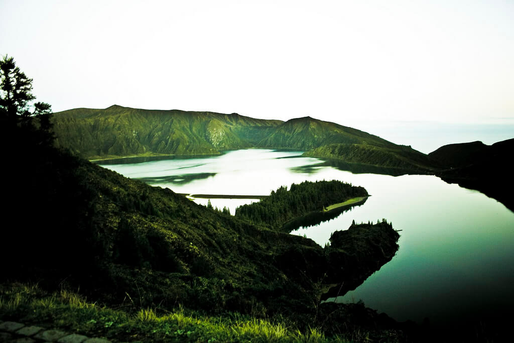 Açores: Temperatura da água do mar Hoje e Previsões